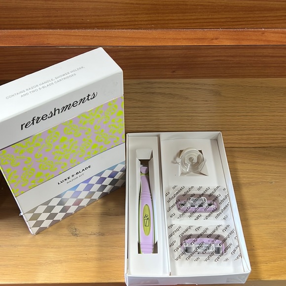 refreshments | Bath & Body | Nib Refreshments Dazzling Luxe 5blade ...